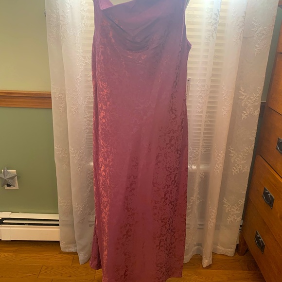 Emma & Michele | Dresses | Emma Michelle Rose Satin Dress | Poshmark
